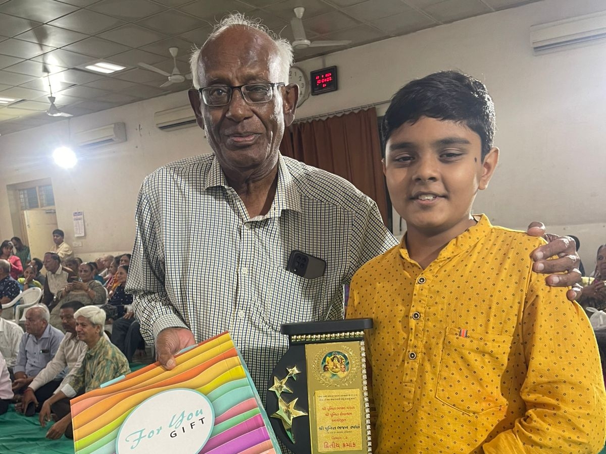 13-year-old Vamsa Trivedi wins second prize in Bhajan singing ...