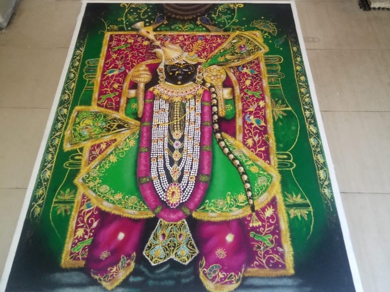 A giant rangoli of Bhuvaneshwari Mataji was made in Godal | ગોડલમાં ...