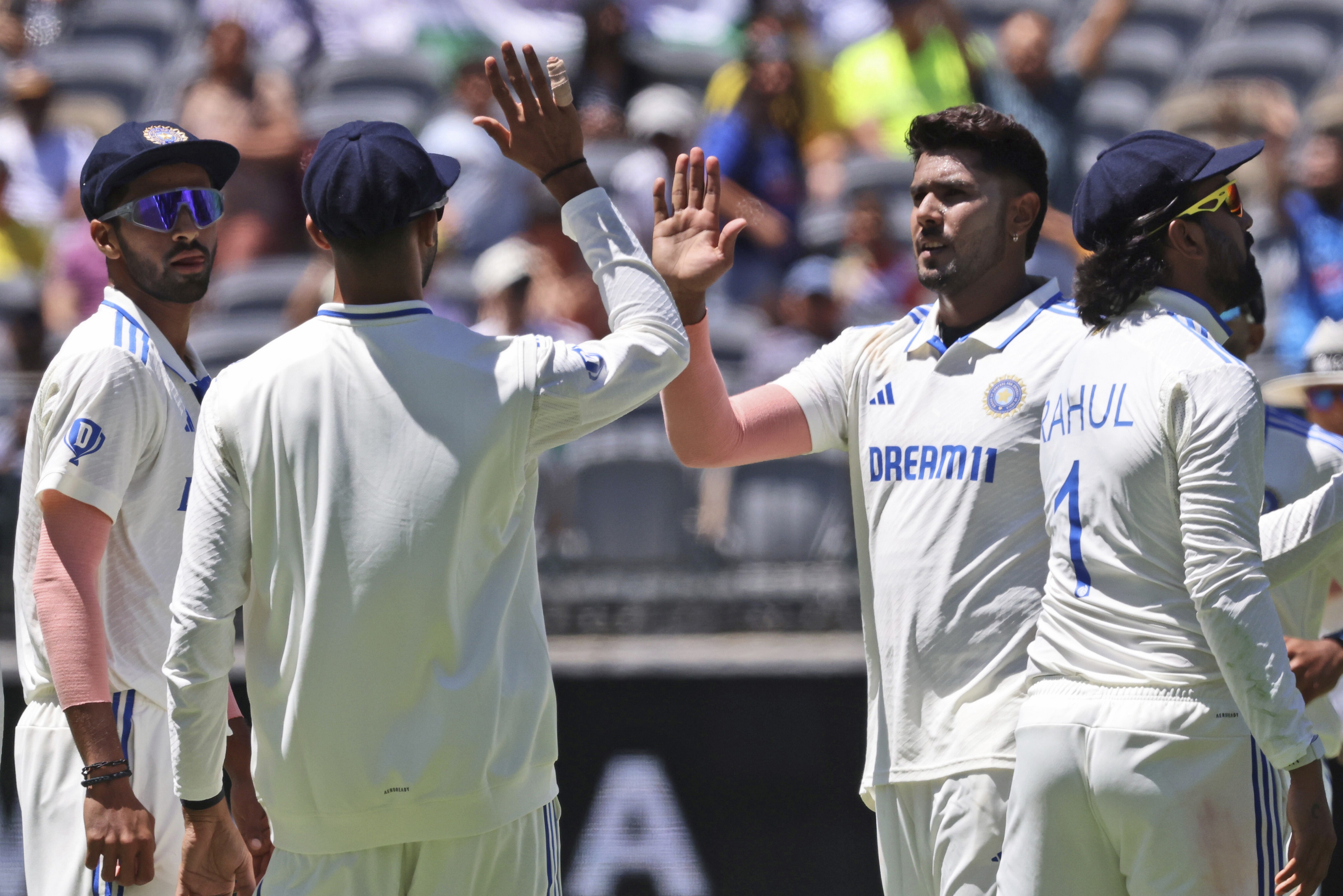 Jasprit Bumrah, India Vs Australia Perth Test Day -2 LIVE Score Update ...