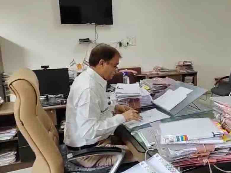 The Additional Collector issued a public notice against the ...