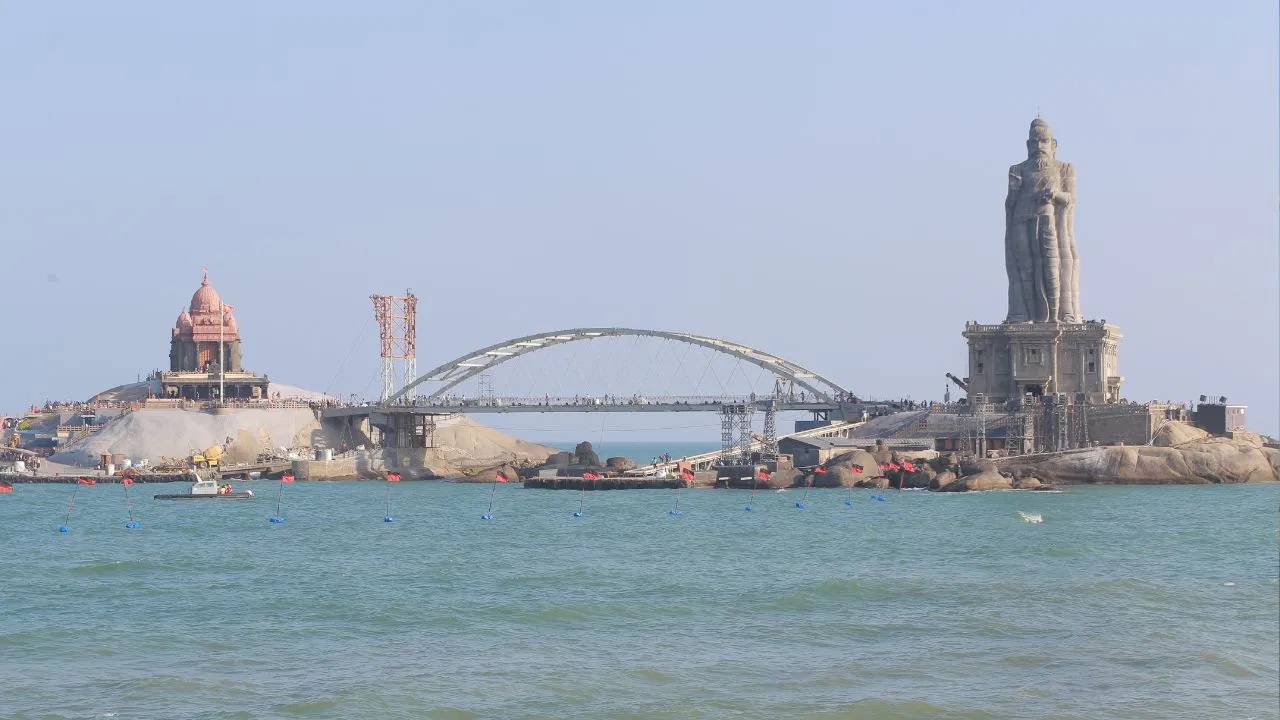 The country's first glass bridge was built in the sea of Kanyakumari.