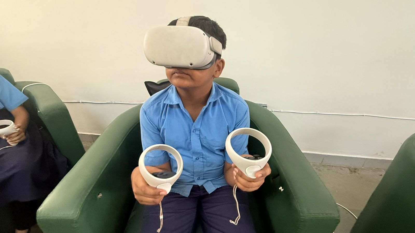 IIT Graduate Creates 5D Lab for Students Using VR, AR, and AI ...
