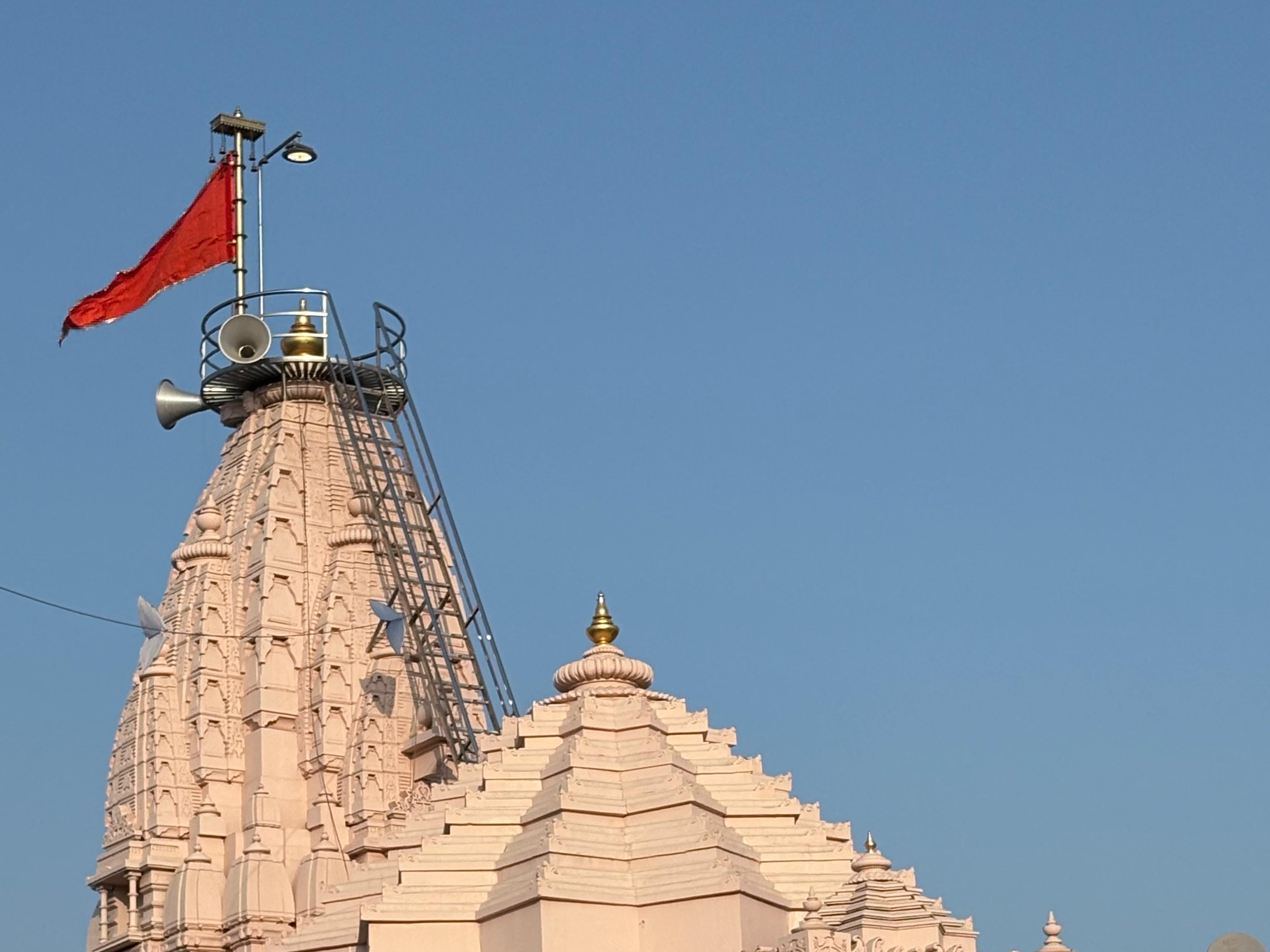 Sankat Chauth celebrated grandly at Ashtavinayak Temple in Himmatnagar ...