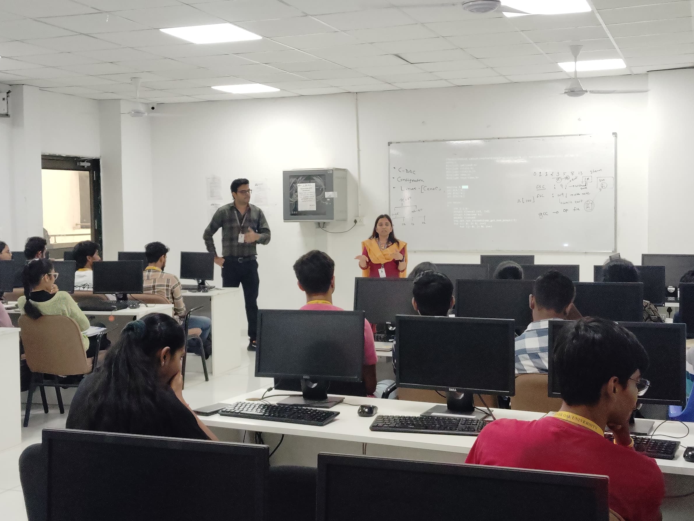 Demonstration of Param Shavak supercomputer at HPC workshop | HPC ...