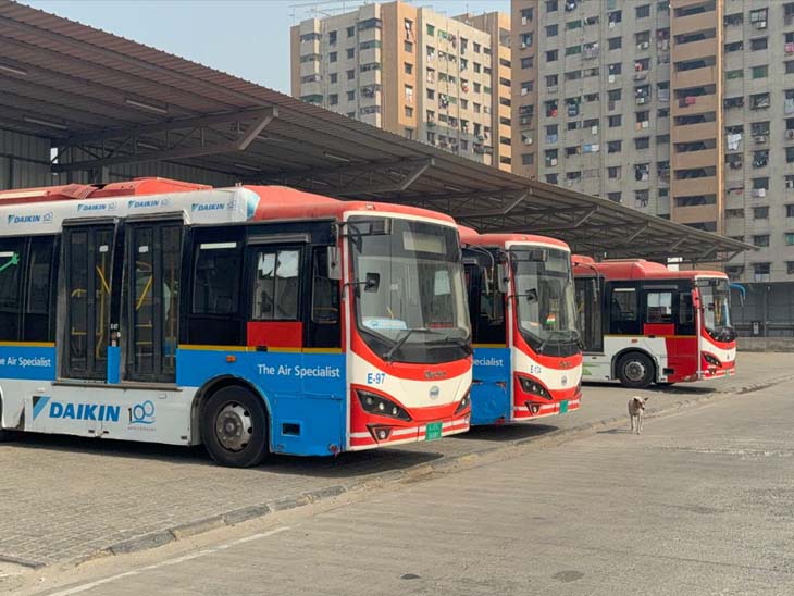 Women to drive buses on Surat's longest BRTS route: Municipal ...