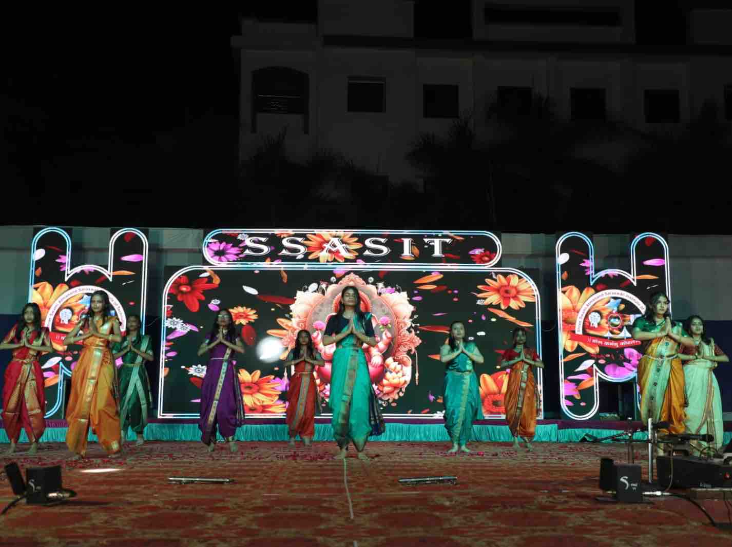 Cultural Fest VIVIR 2K25 at SSASIT College, Surat | સુરતની SSASIT ...