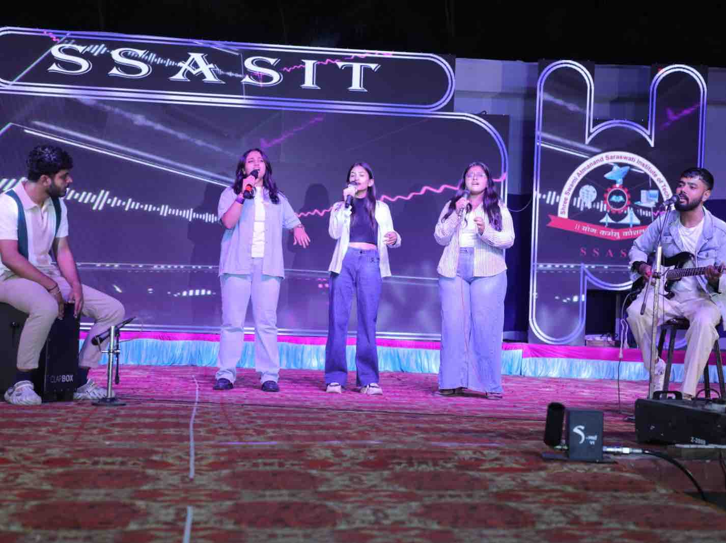 Cultural Fest VIVIR 2K25 at SSASIT College, Surat | સુરતની SSASIT ...