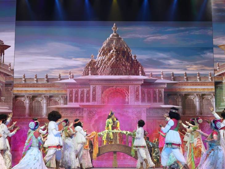 Now the Rajadhiraj show will be organized in Dubai