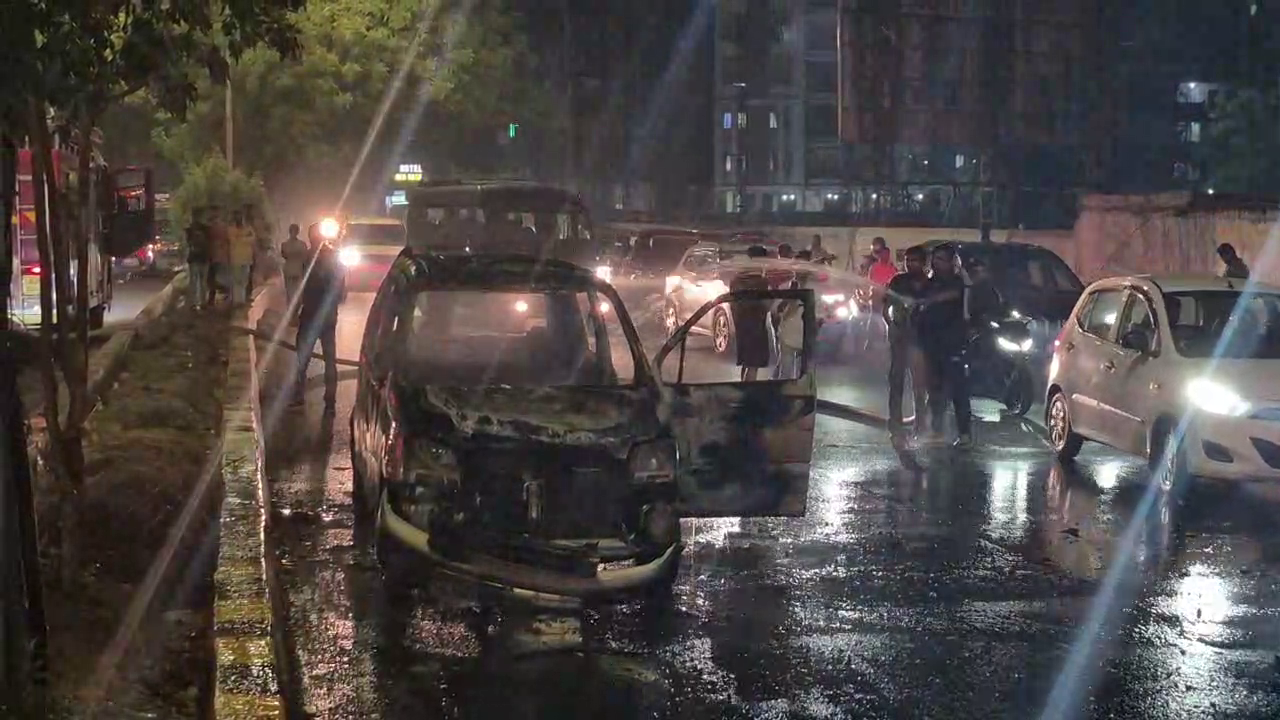 Car incinerated in fire, life saved by turning off CNG