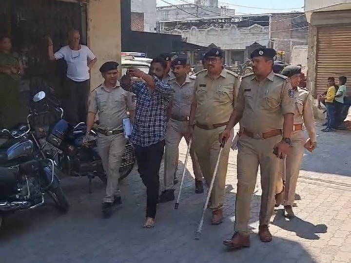 Bully arrested in fight between children playing cricket | આરોપીએ જ્યાં ...