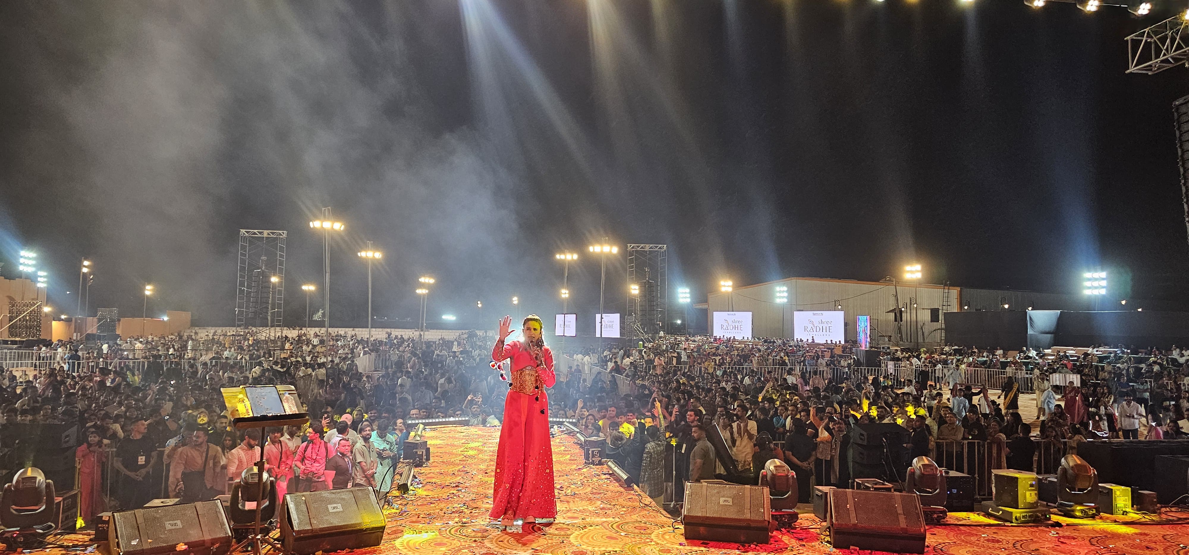 Chaitra Navratri Garba Begins in Surat: Kinjal Dave, Geeta Rabari ...