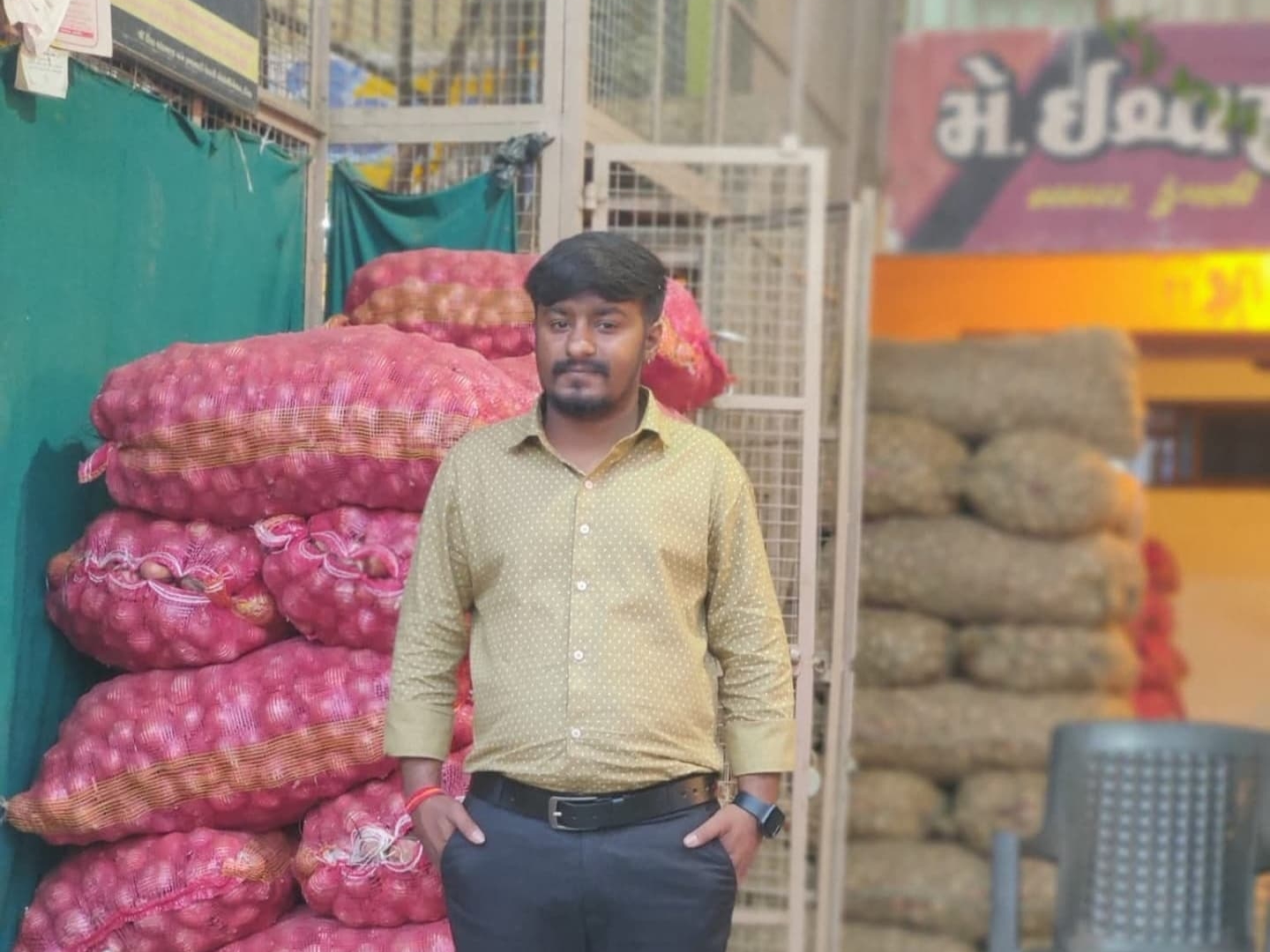 A youth died in an accident on the Banas River bridge in Deesa ...