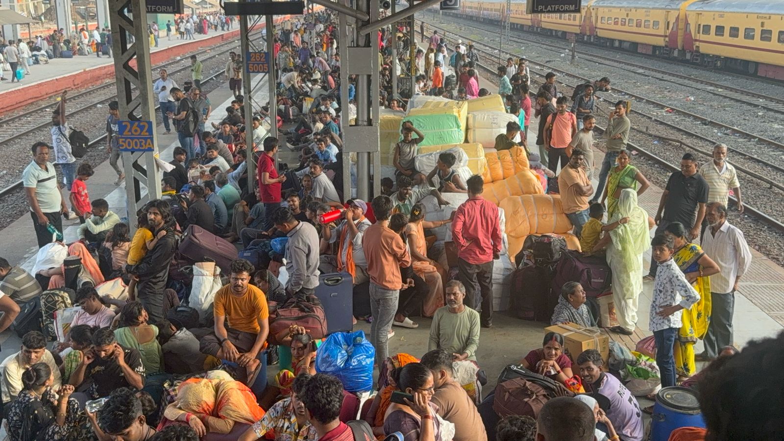 Surat Railway Station Chaos: UP-Bihar Passengers Wait 12 Hours for ...