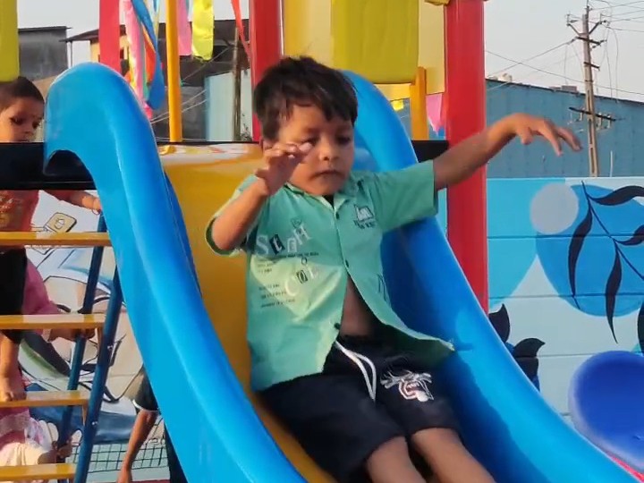 New facility for children at Vapi Dungra Police Station | વાપી ડુંગરા ...