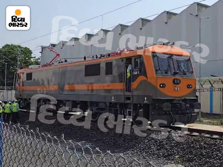 The inside scenes of Dahod's railway plant were first published in ...