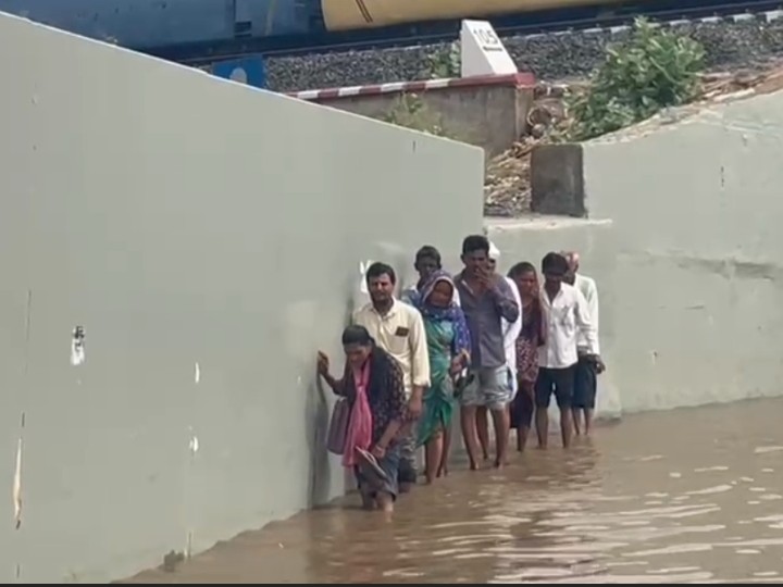 Up to 2 inches of rain fell in Bahucharaji-Kheralu, water flooded the ...