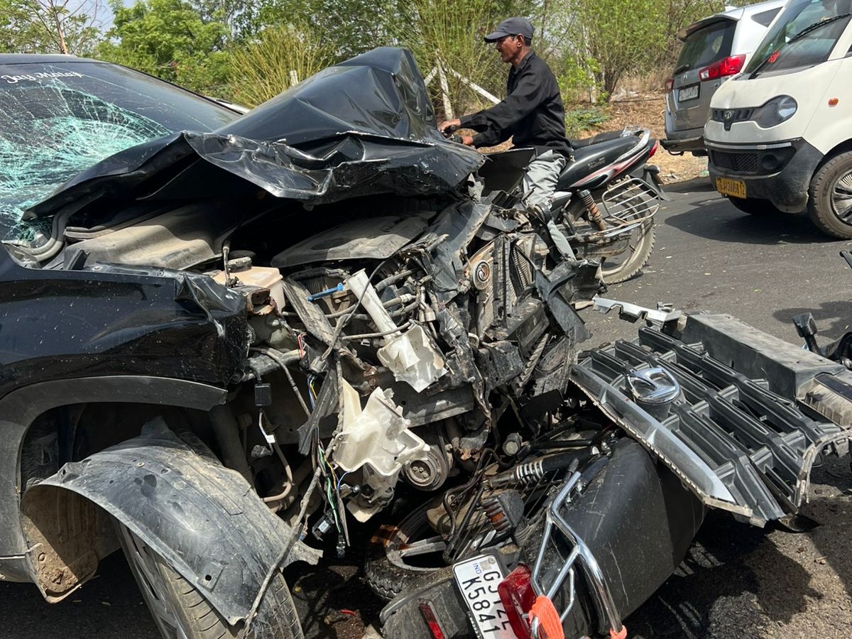 Anjar Satapar Road Accident Bike Car Triple Crash; Mother Son Killed ...