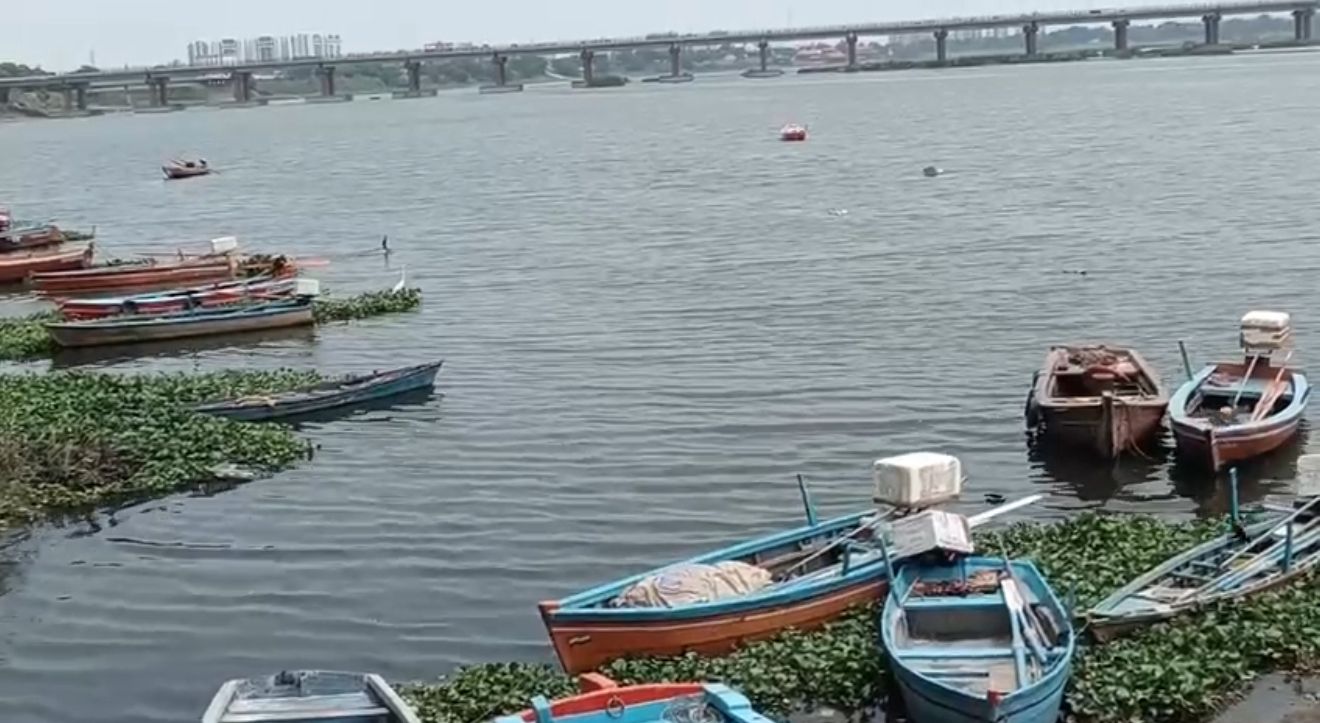 Surat Corporation Tapi River Pollution Control Master Plan; Drainage ...