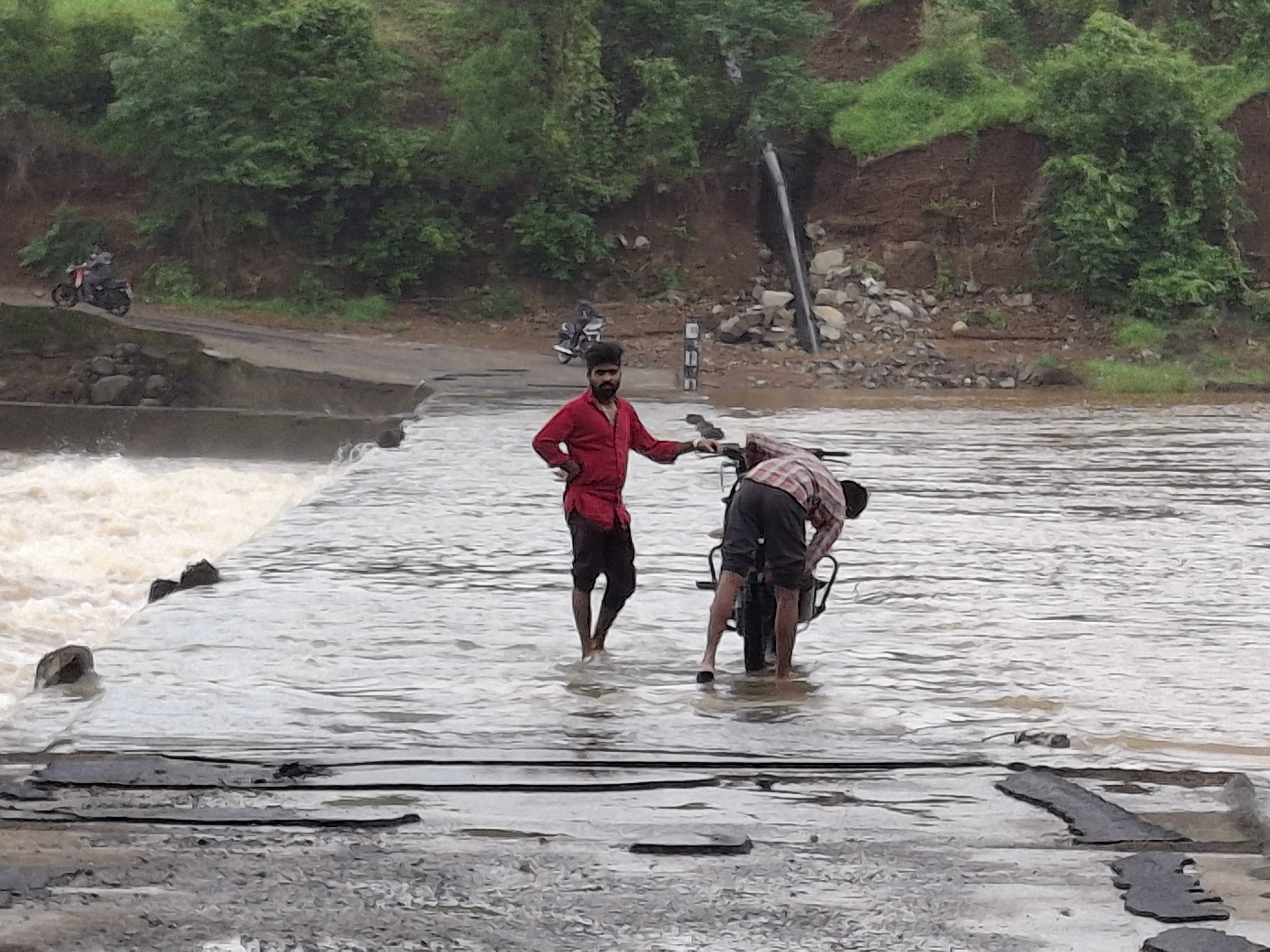 Valsad receives highest rainfall of 87 mm in 24 hours | વલસાડમાં 24 ...