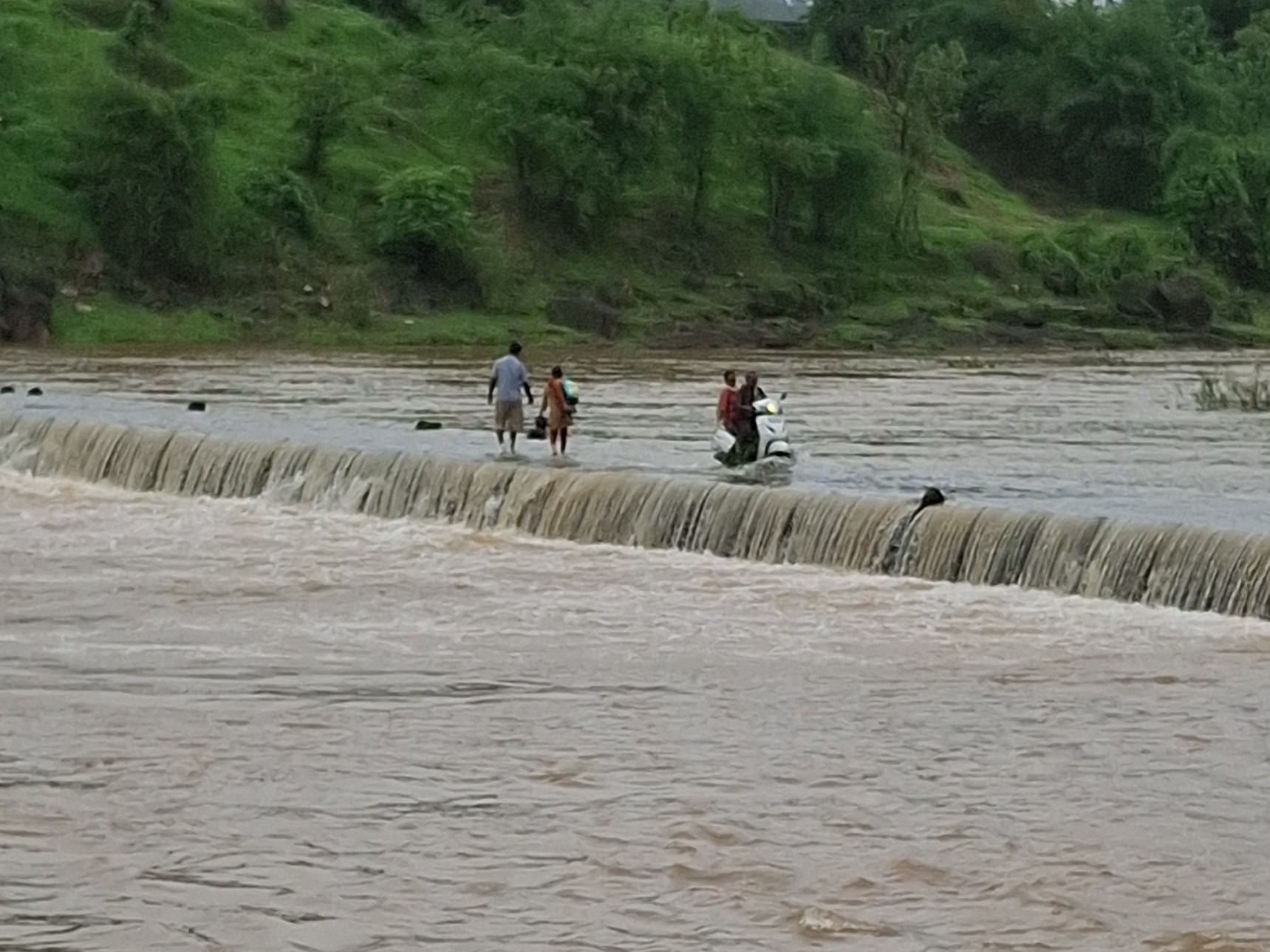 Valsad receives highest rainfall of 87 mm in 24 hours | વલસાડમાં 24 કલાકમાં સૌથી વધુ 87 મિમી ...
