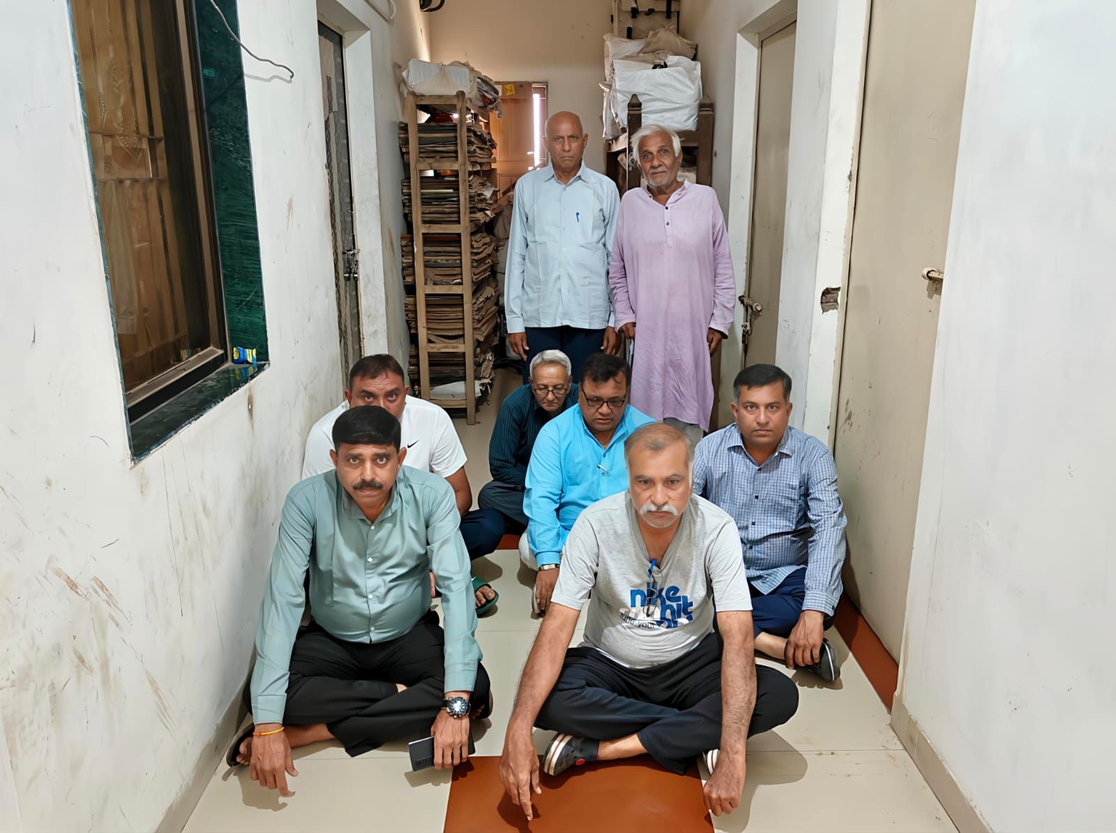 Police raided Bavla's rice mill at midnight and found evidence of the crime. | કાર્યવાહી ...