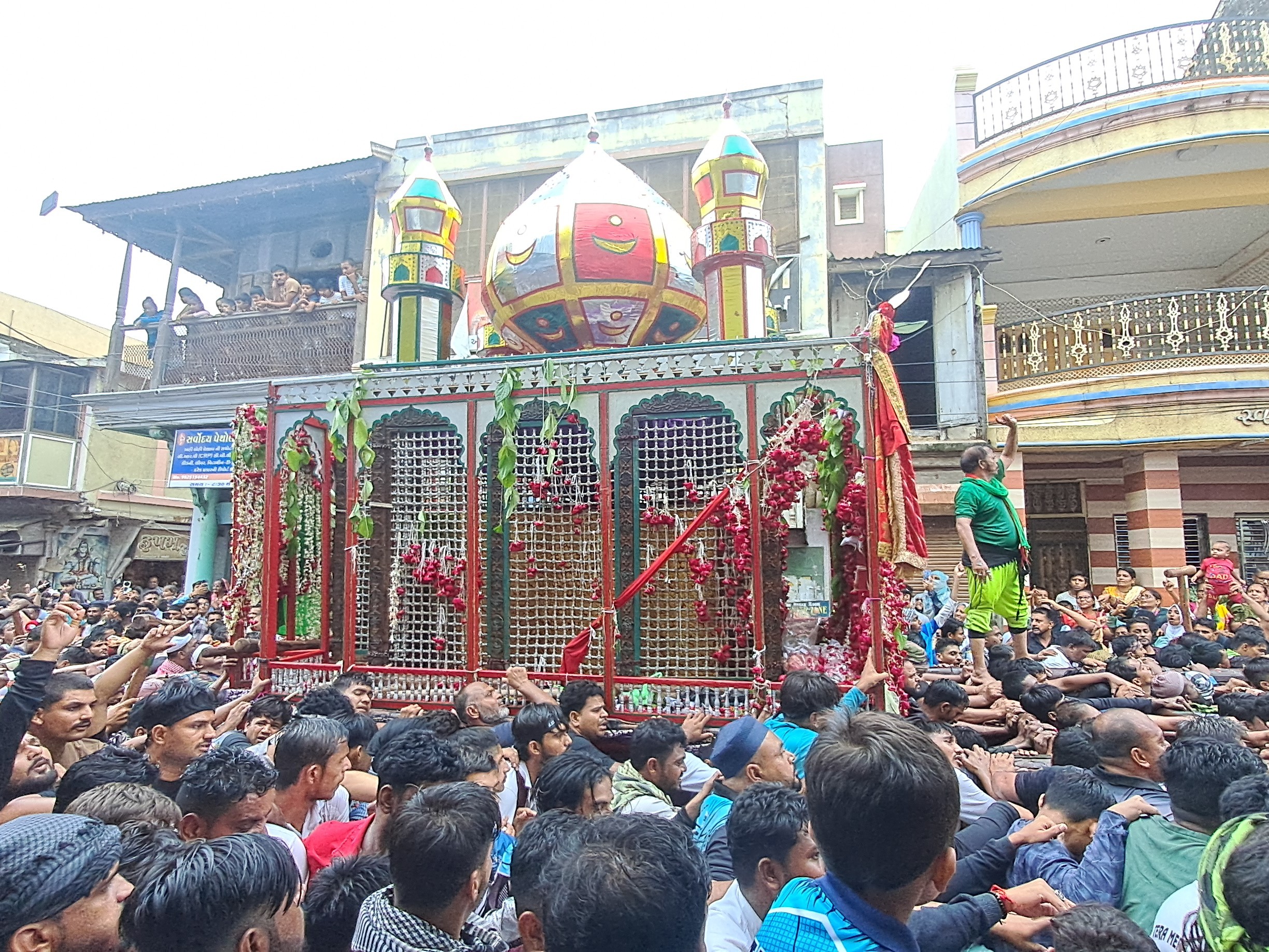 Khambhat Moharram Celebration Zari Procession Communal Harmony | ખંભાતમાં મોહરમની ઐતિહાસિક ઉજવણી ...