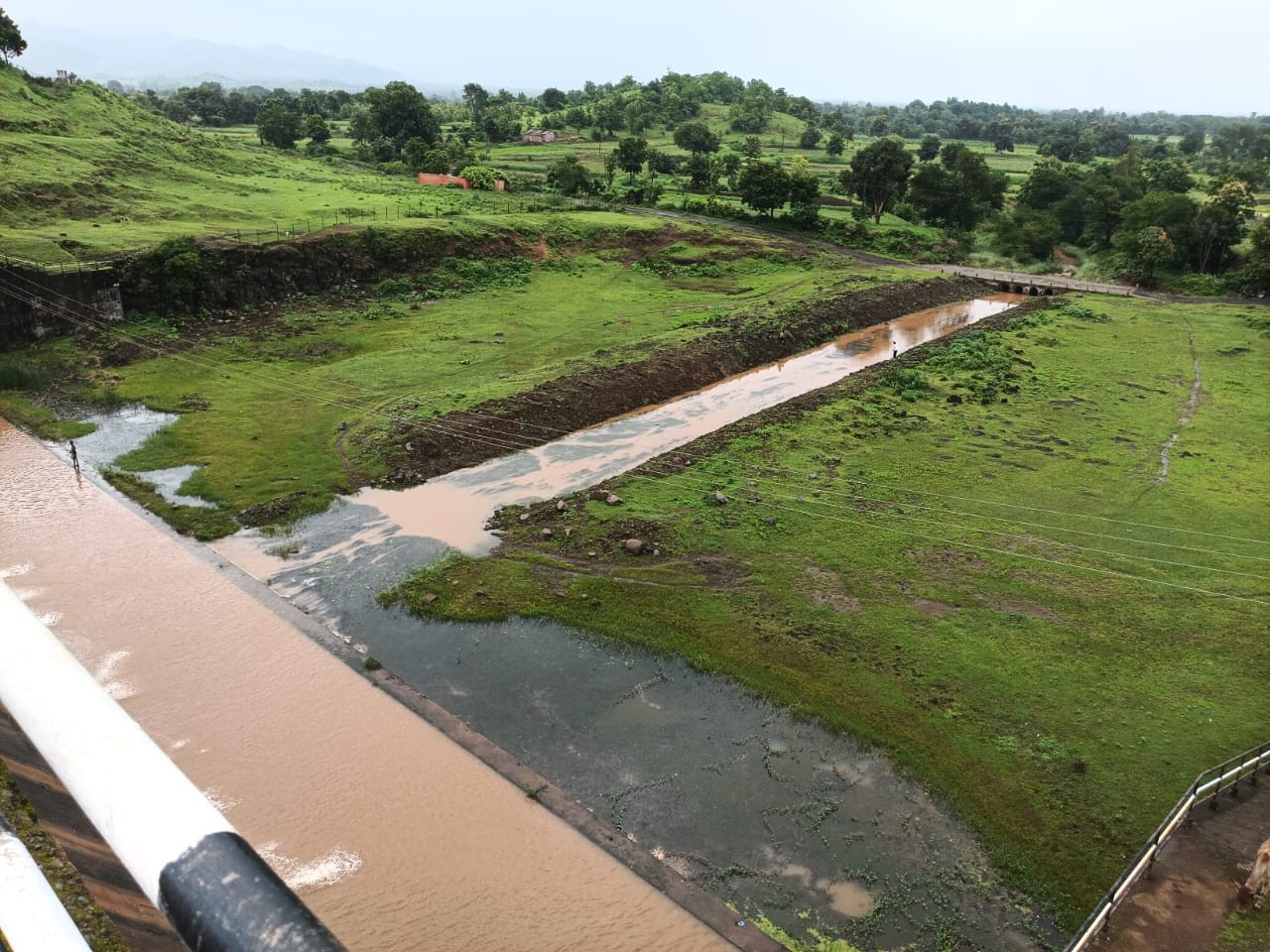 Narmada Sagbara Dams Overflow; Chopadwav, Kakadiamba Full PHOTOS VIDEOS ...