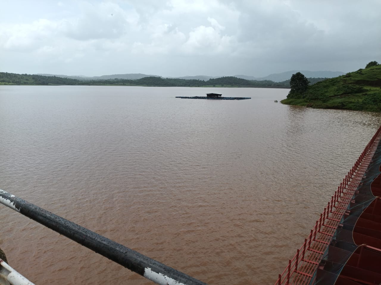 Narmada Sagbara Dams Overflow; Chopadwav, Kakadiamba Full PHOTOS VIDEOS ...