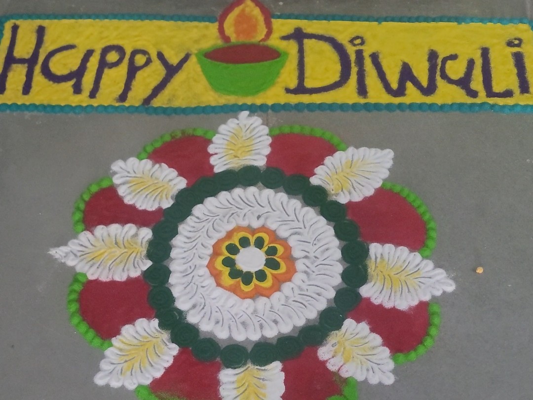 Khedbrahma Police Station Diwali Celebration Women Rangoli | દિવાળી ...