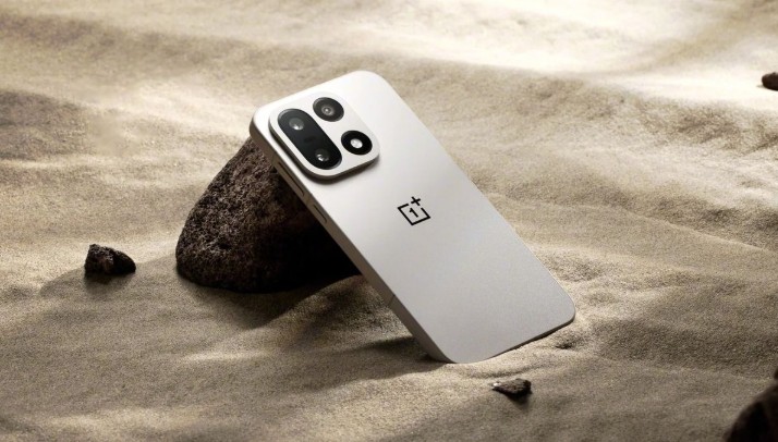 OnePlus 15 Flagship Smartphone Launch November 13 India; Snapdragon 8 ...