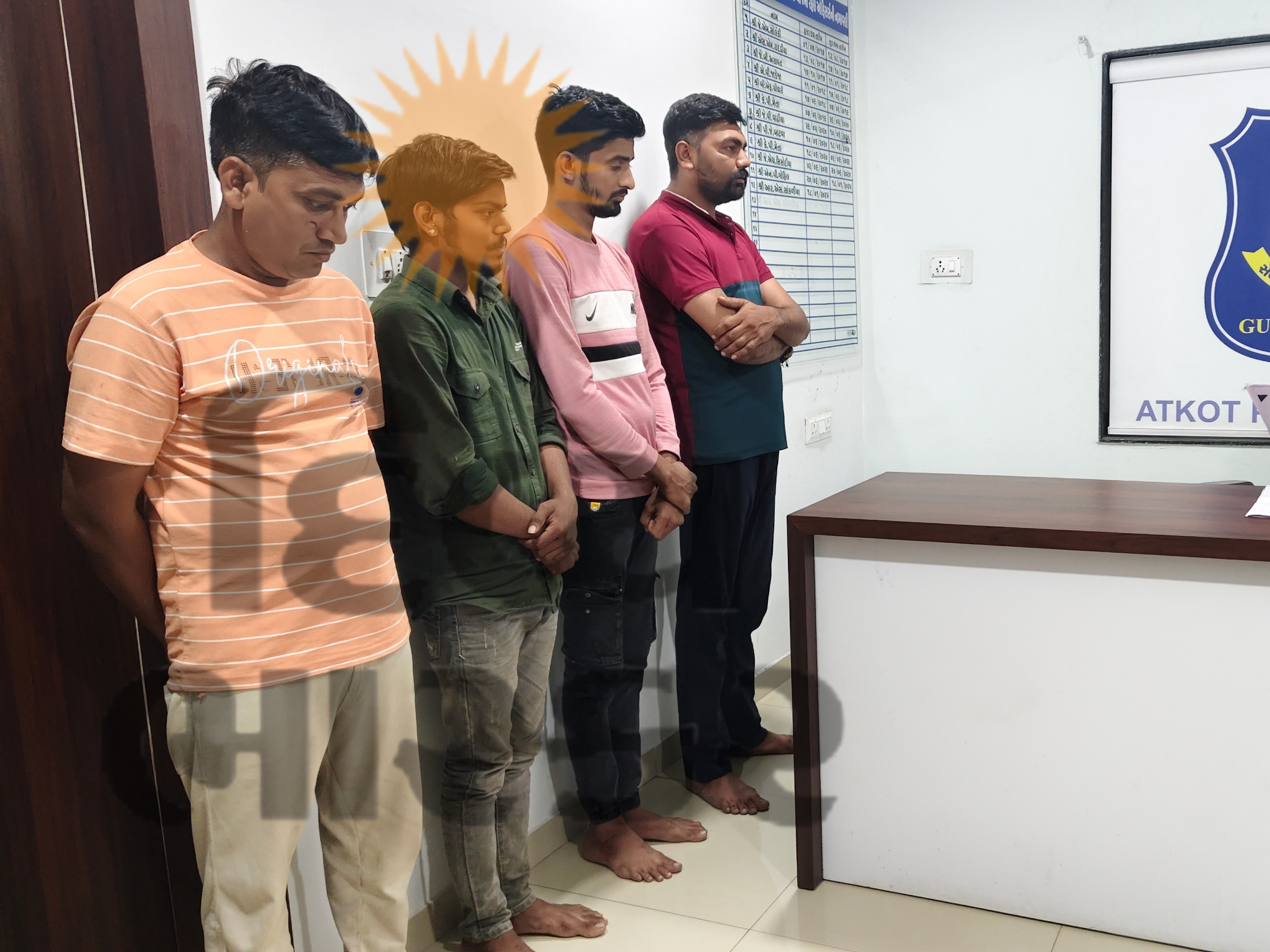 Rickshaw Gang Snatched Elderly Silver Koflu Atkot Police Arrested