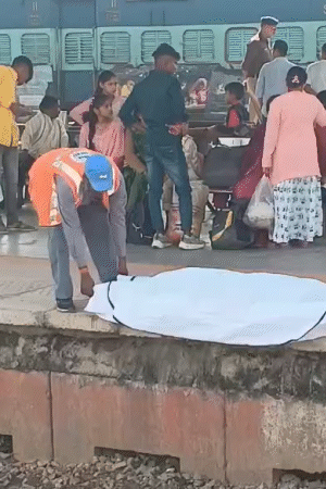 Mirzapur Train Accident LIVE Photos Update; Chunar Junction | Kartik ...