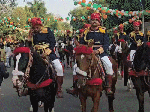 CM Patel inaugurates Unity March in Ahmedabad March begins from ...