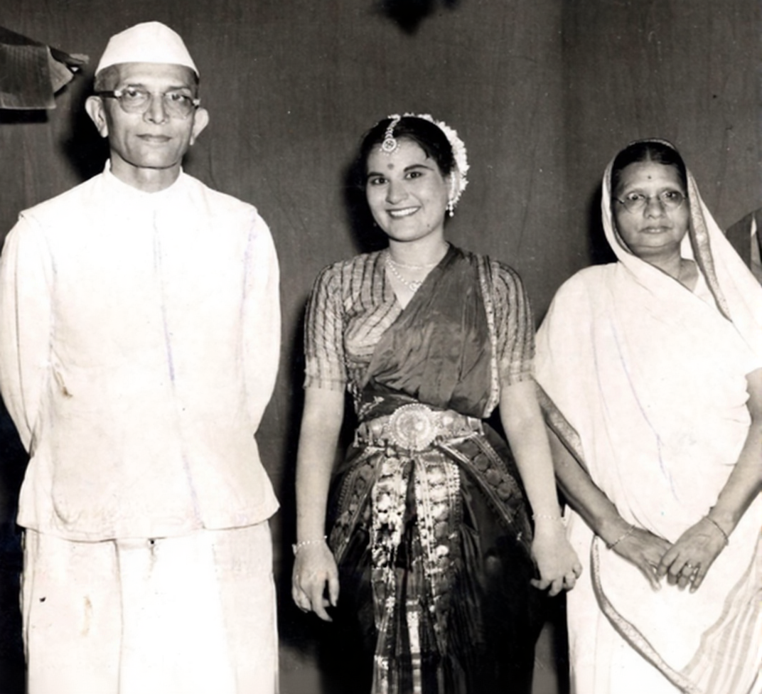 Father dies by suicide days before wedding Morarji Desai became India’s ...