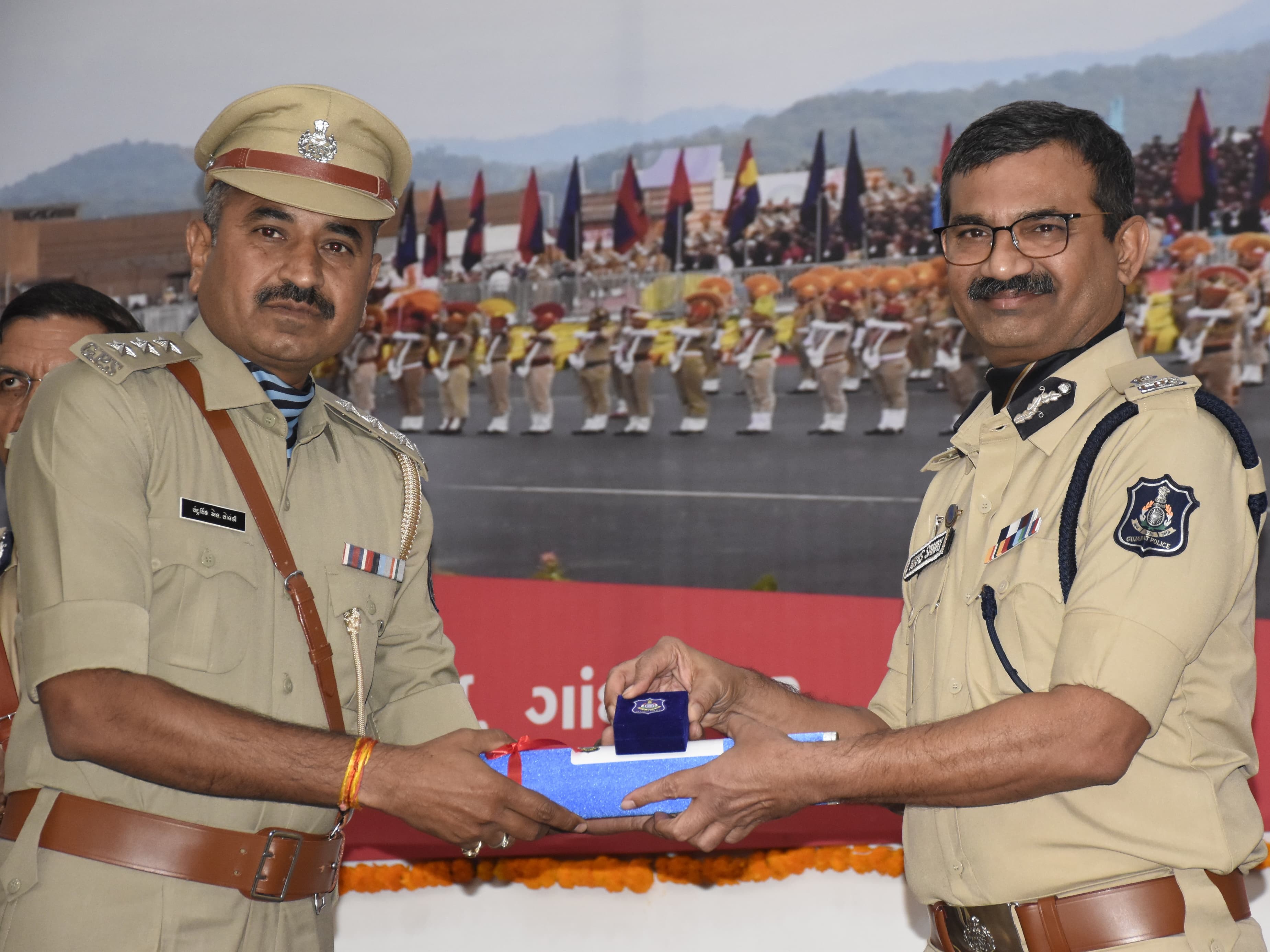 110 Police Officers Personnel DGP Commendation Disc Vikas Sahay | 110 ...