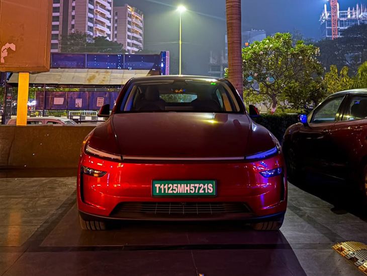 First Tesla car registered in Surat draws huge attention School ...