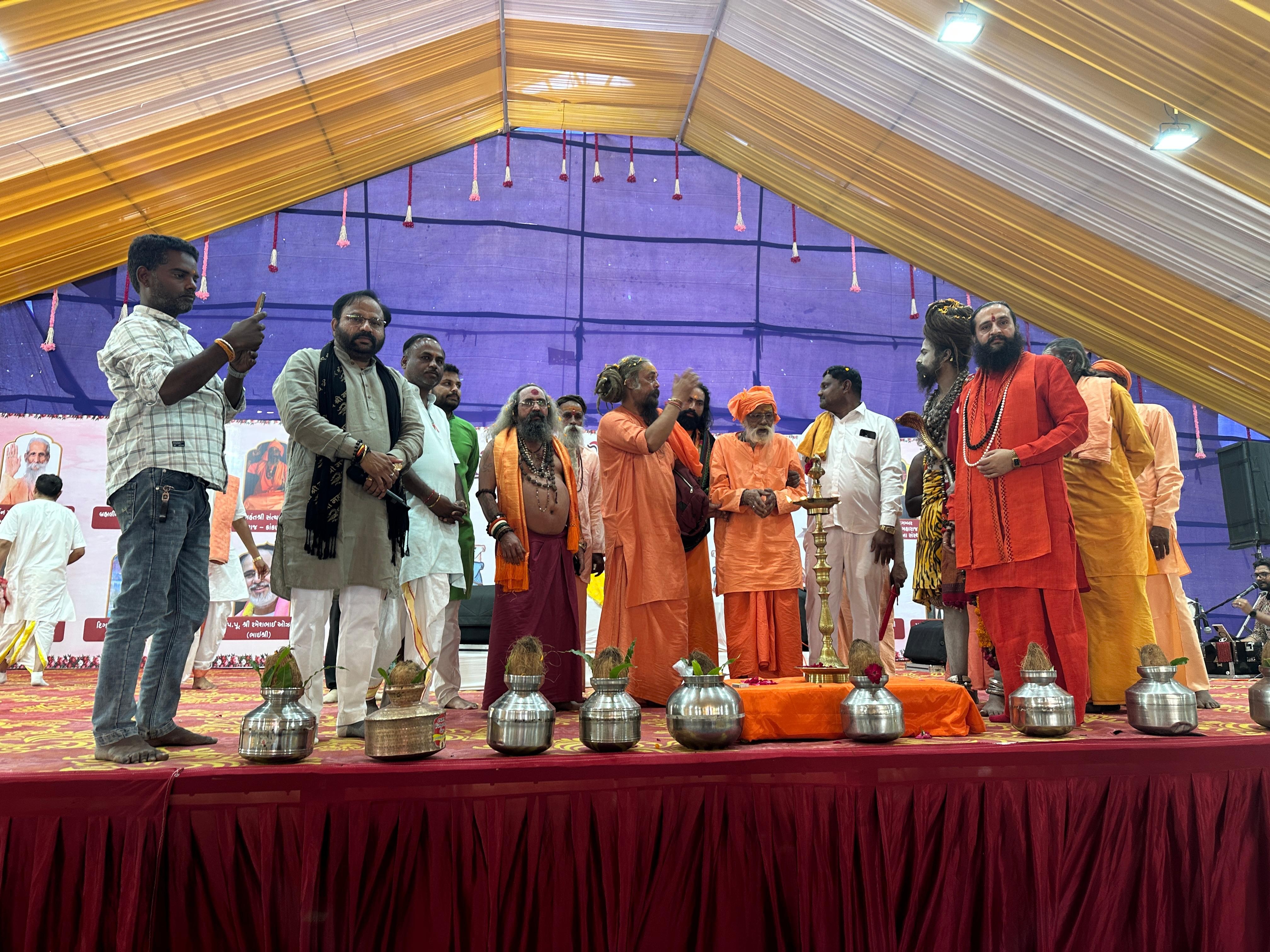 Shrimad Bhagavat Katha Gyan Yagya begins in Kankanol