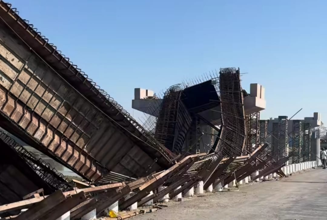 Workers compensated in Valsad bridge staging structure collapse incident