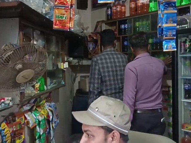 Banned Gogo paper seized in anti-drug drive in Botad