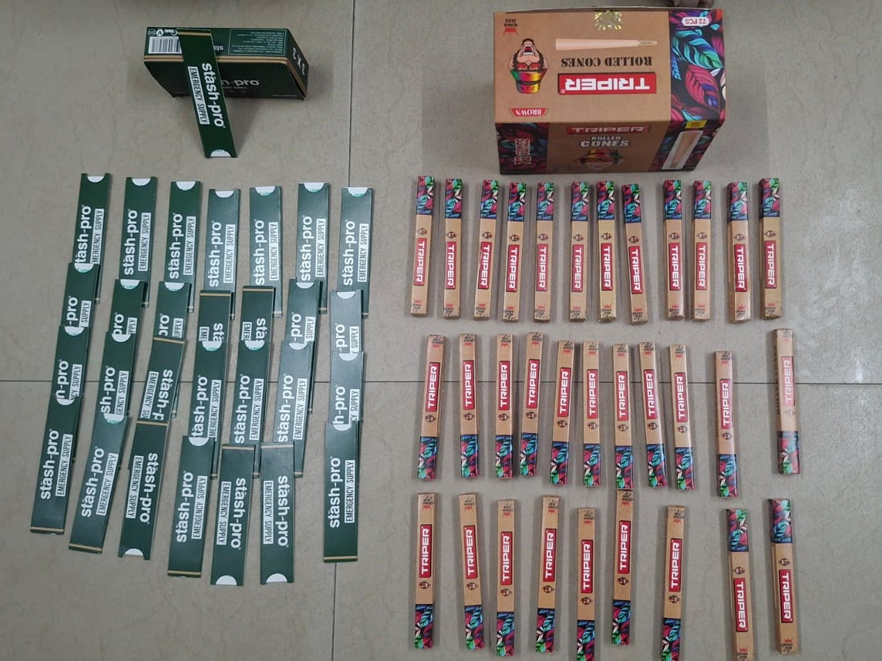 Two arrested for selling banned Gogo paper from Godhra-Kalol