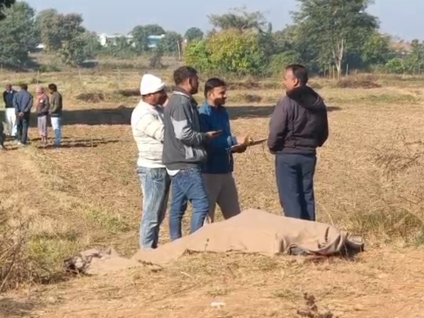 Young man murdered in a field in Sat Talaw village of Lunawada taluka
