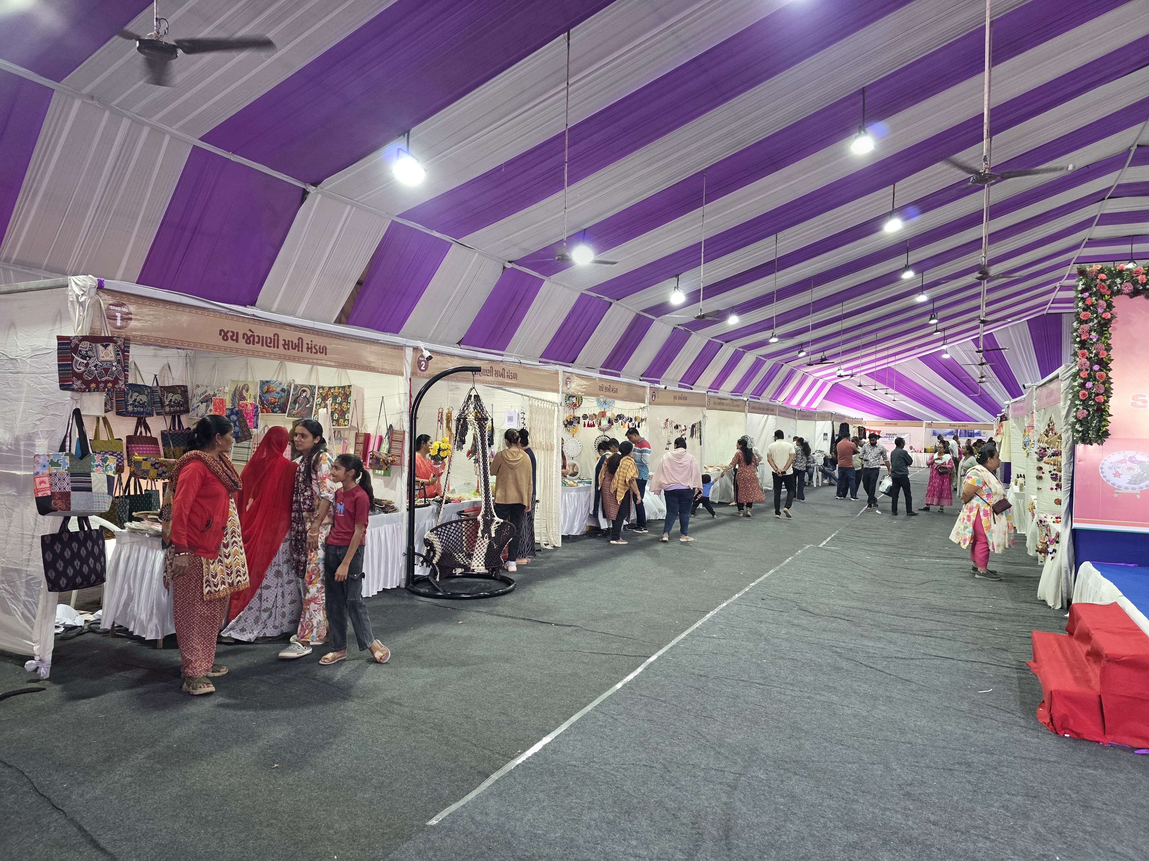 Himatnagar Sashakt Nari Mela Starts; Visitors Record Revenue ...