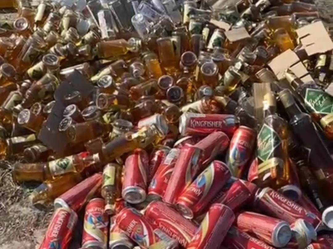 Bavlu police destroy more than 2600 liquor bottles | બાવલુ પોલીસે ...