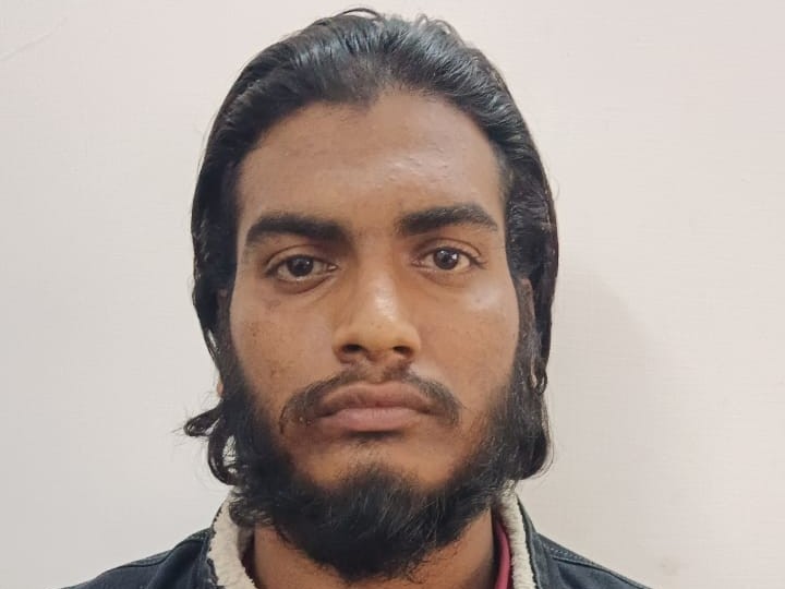 Pardi Valsad Highway Liquor Seizure Update; Two Arrested Container ...