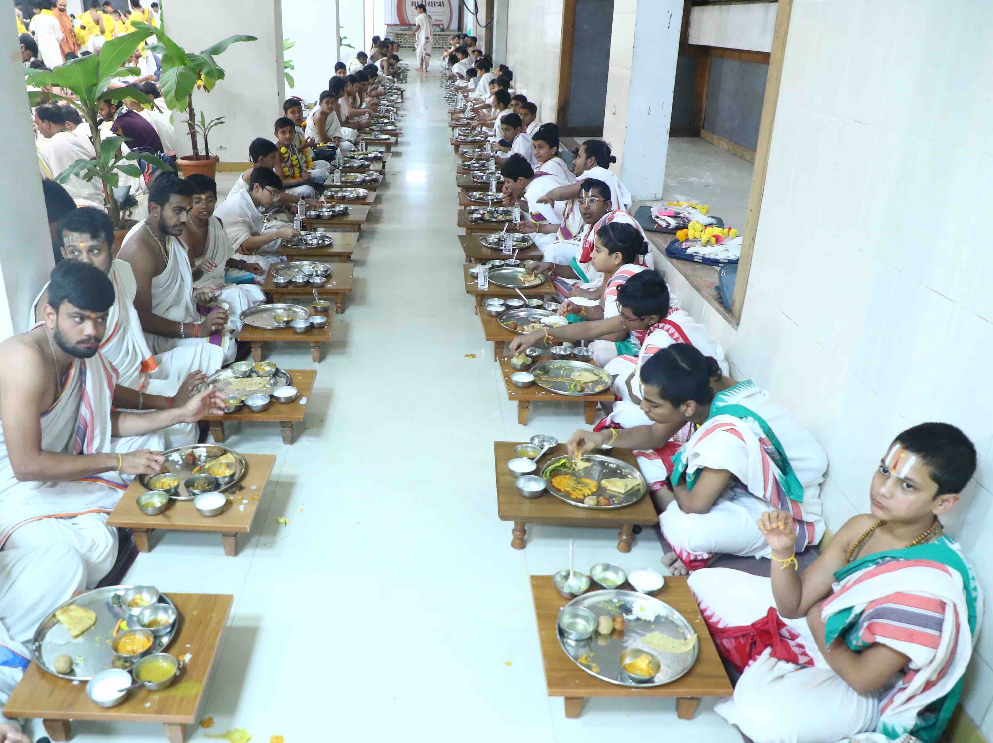 SGVP Gurukul Memnagar Golden Jubilee Celebration; 600 Brahmins Honored ...