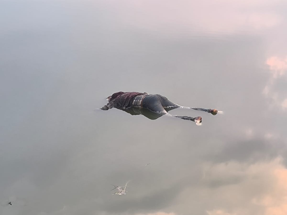 mans body found in bhebha lake in una | ઉનાના ભેભા તળાવમાંથી પુરુષનો ...