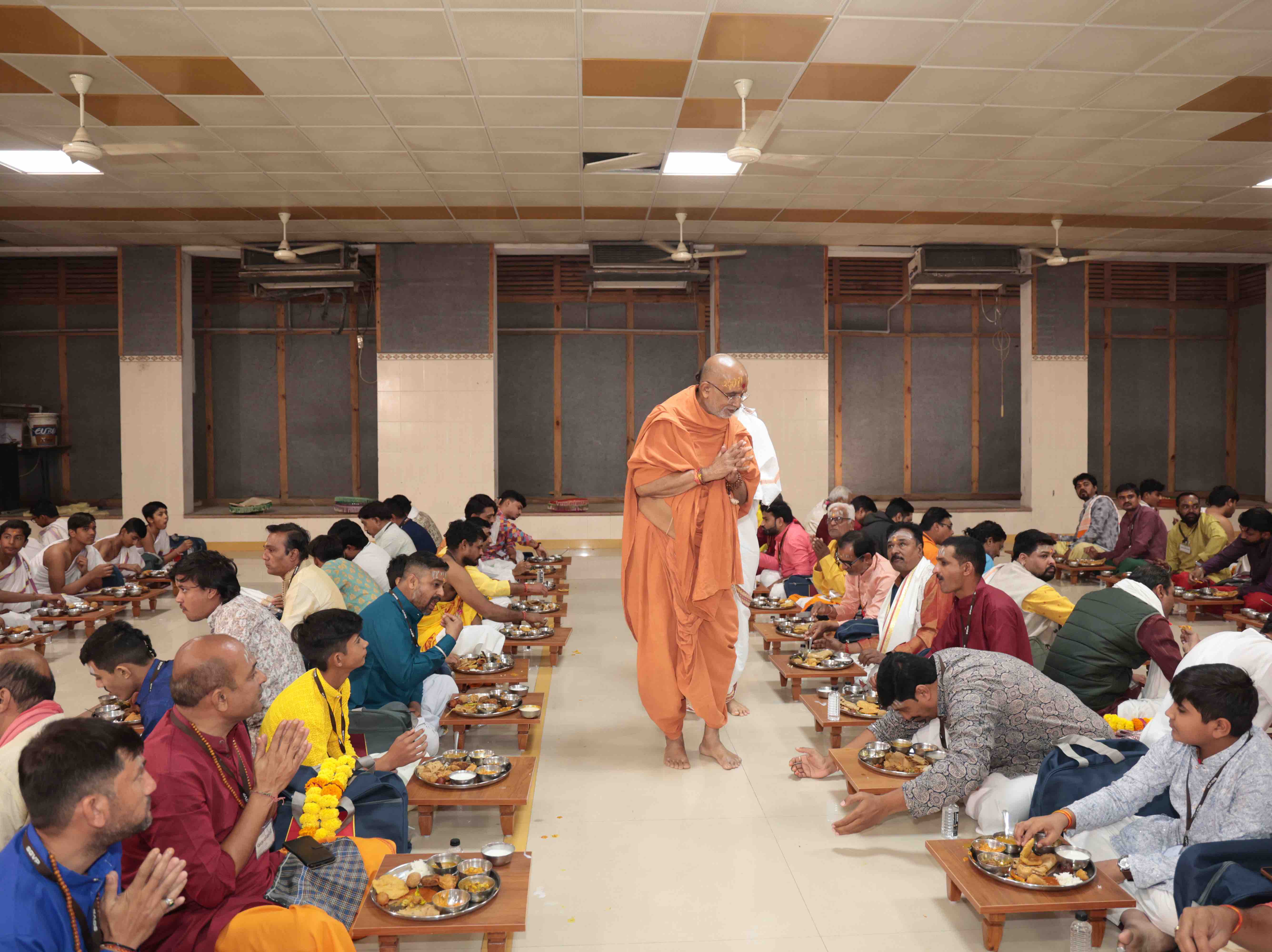 SGVP Gurukul Memnagar Golden Jubilee Celebration; 600 Brahmins Honored ...
