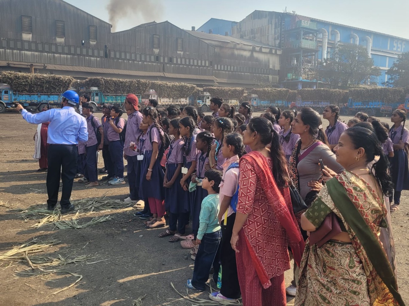 Pariya School Students Visit Sayan Sugar Factory; Learn Sugar ...