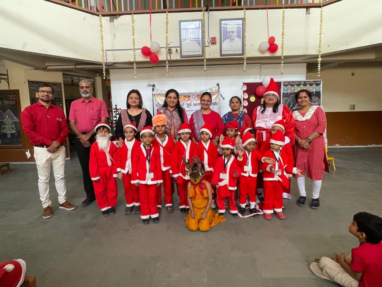 Diwan Ballubhai School Kankaria Red Day Celebration; Children Wear Red ...