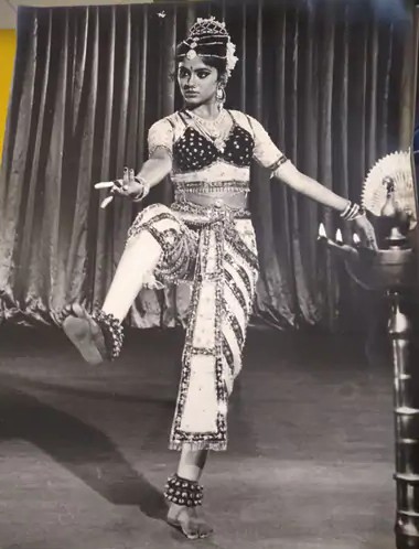 Sudha Chandran Success Story; From Losing Leg to Famous Dancer PHOTOS ...